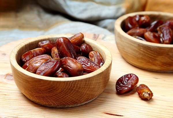 Dates (khajur) - Reliablebasket - Buy fresh Vegetables and Fruits and ...